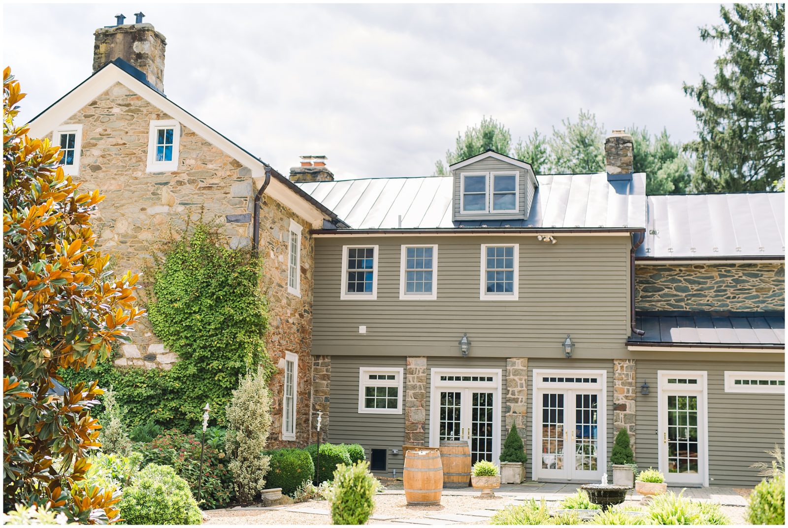 Bright and Bold Tranquility Farm Wedding || Loudoun County Photographer