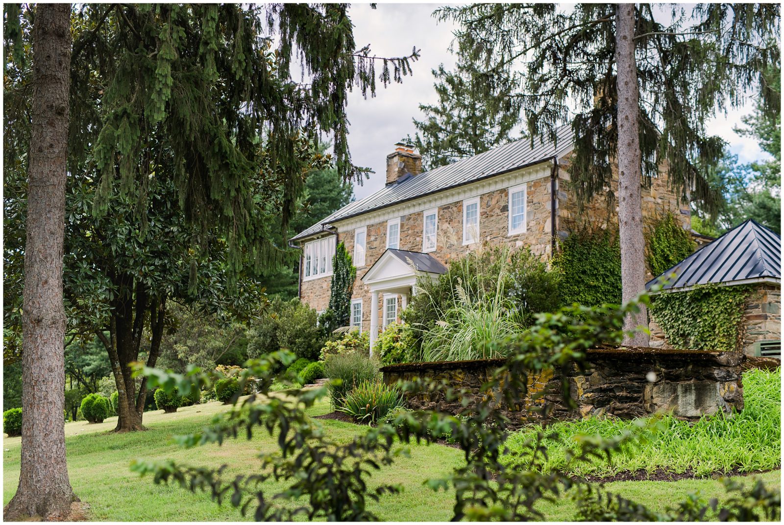 Bright and Bold Tranquility Farm Wedding || Loudoun County Photographer